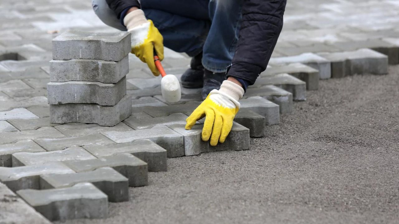 How much does paver installation cost in School? - Pavers Experts